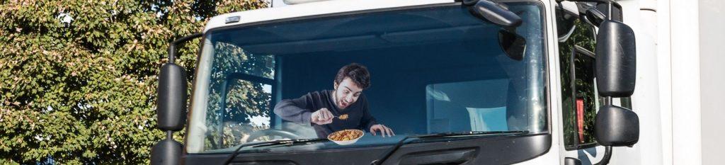 HGV driver walk round vehicle checks - British Trucking